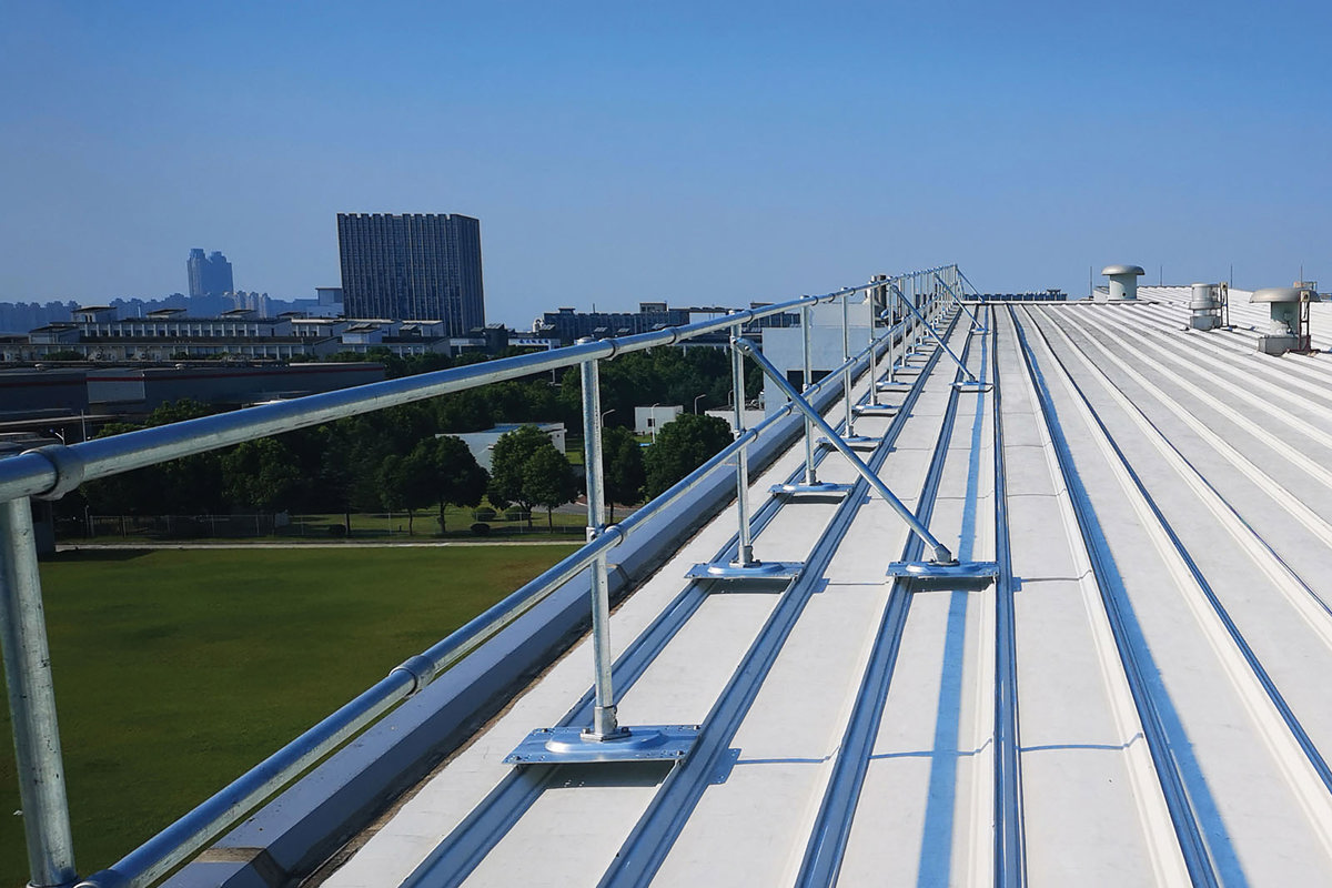 Kee Guard® Roof Top Guardrails - Kee Safety