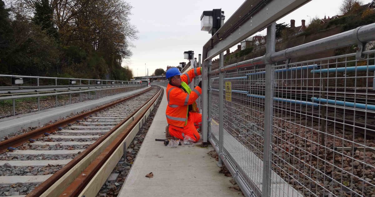 Safety solutions for rail industry - Kee Safety
