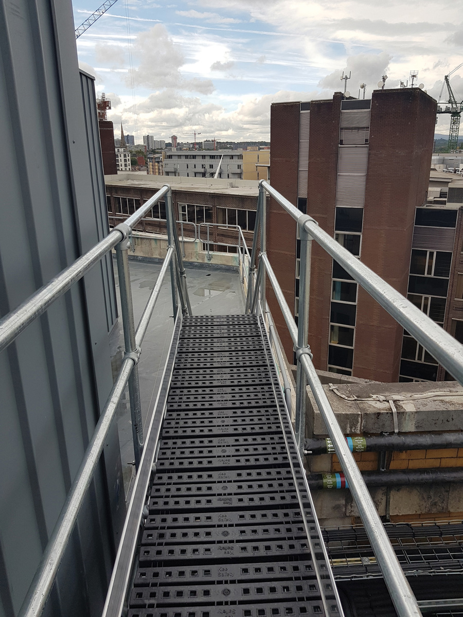 Kee Walk® Roof Walkway with Integrated Guardrail - Kee Safety